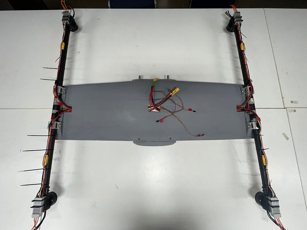 How to reduce a heavy oscillation of quad-plane VTOL's arms ...