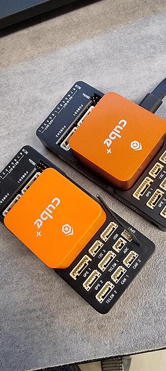 Difference between metallic and non metallic colored Cube Orange Plus ...