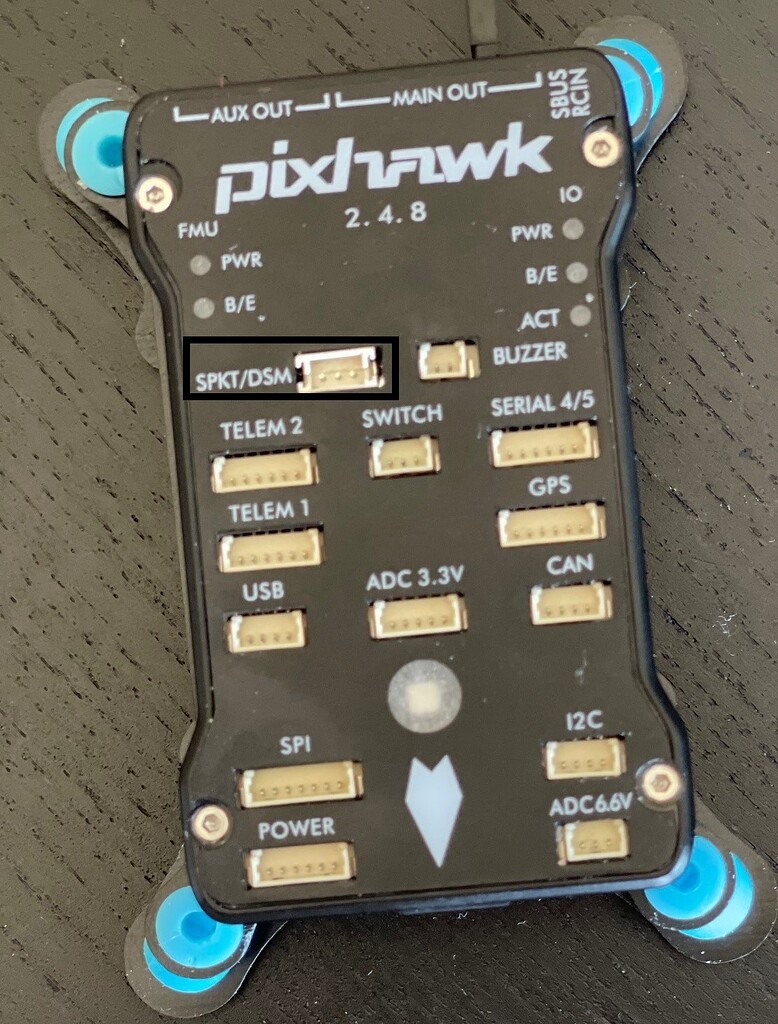 What type of connector is used in for Spektrum DSM in PIXHAWK - Copter ...